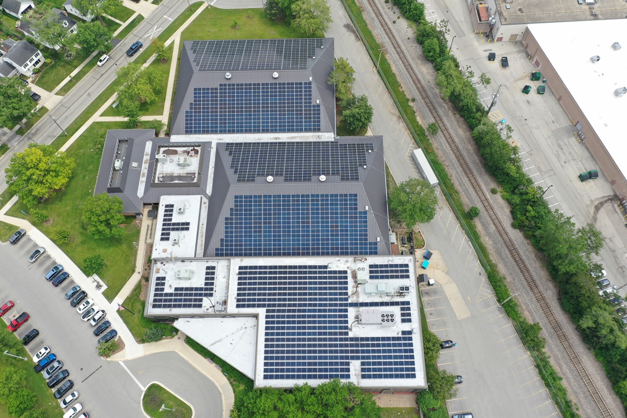 Courts Plus celebrates solar milestone with “Solarbration” event ...